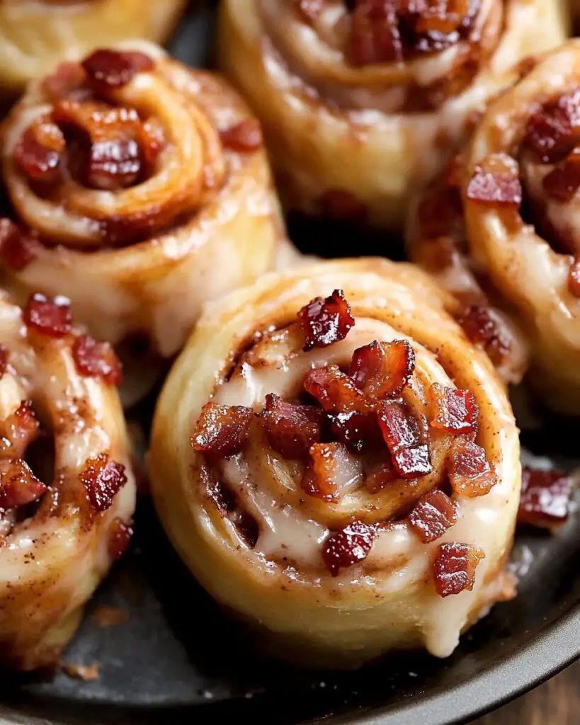 Bacon Cinnamon Rolls - Alice Recipes